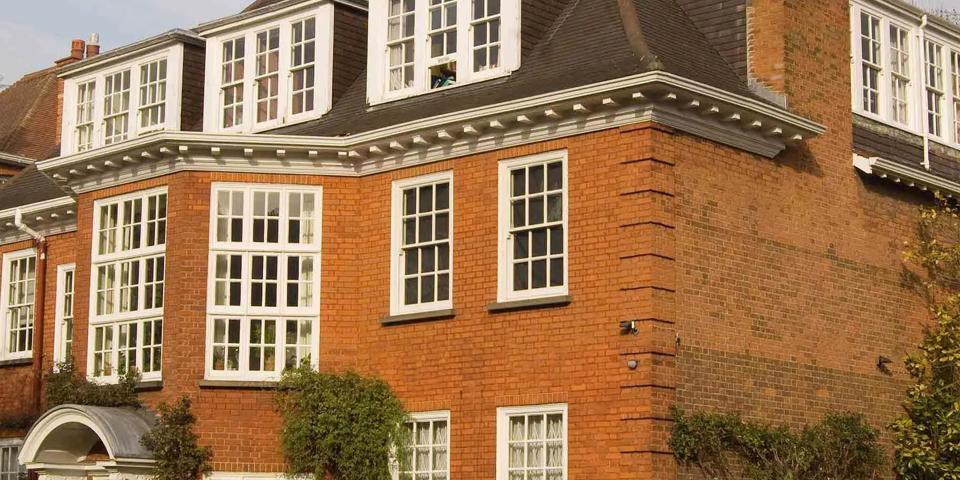 Travel Tips & Articles London